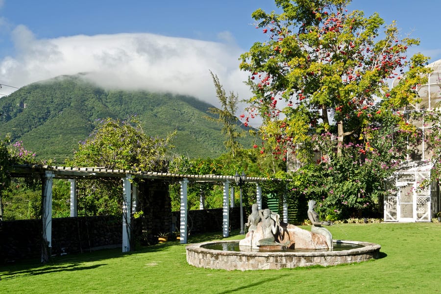 St Kitts and Nevis Country Profile: Location and Fascinating Island ...